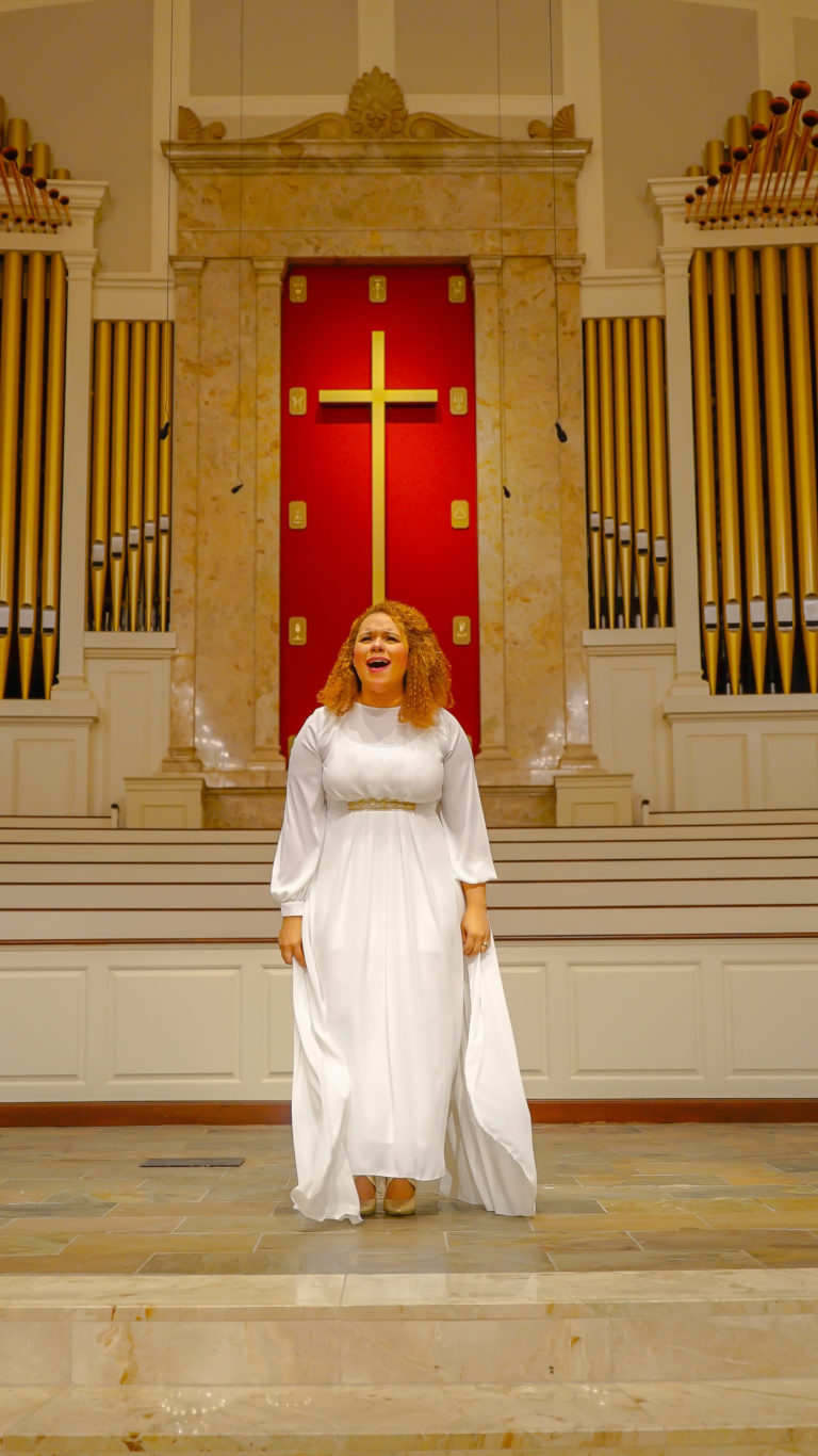 Egleyda exalta la santidad de Dios con su nuevo tema, «Kadosh Adonai ...