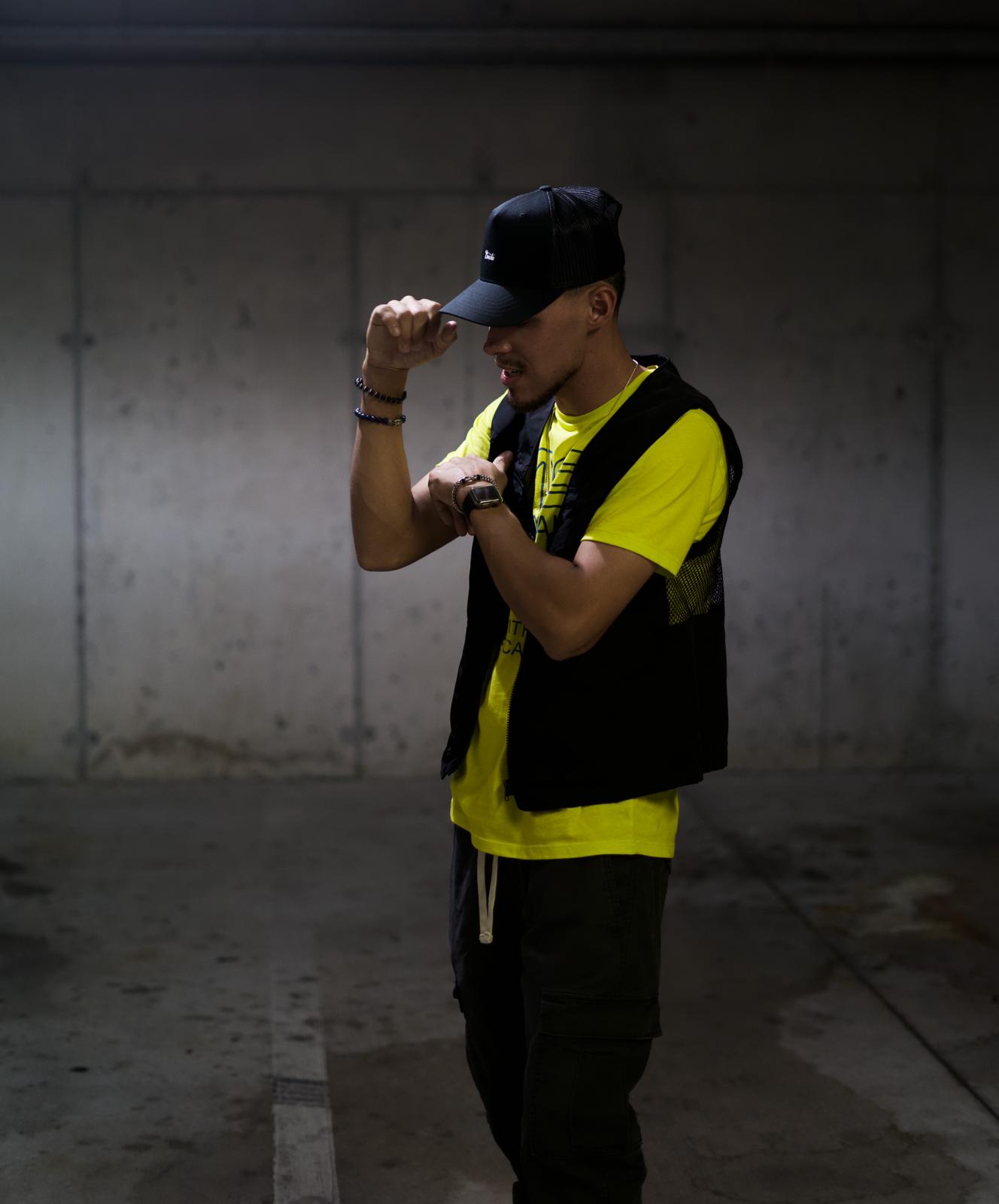 Rudy Torres presenta su nuevo sencillo y videoclip «Me Guardaste» como ...